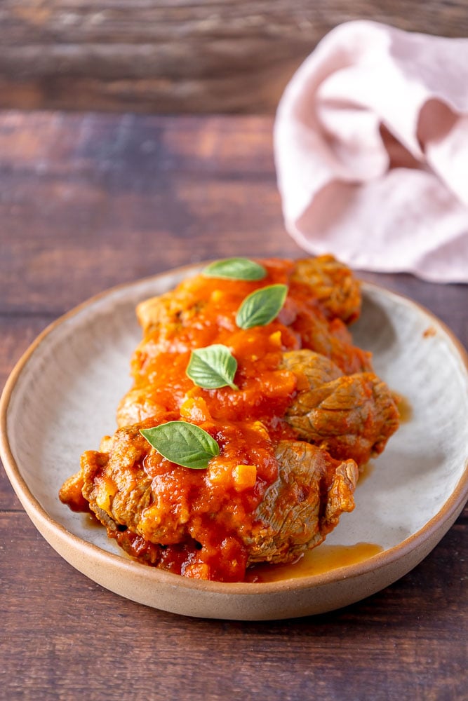 Involtini di carne al sugo - Ricetta Fatto in casa da Benedetta
