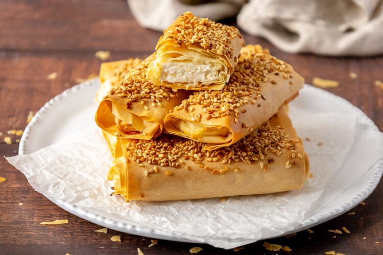 Feta: il formaggio greco dal gusto inconfondibile - Fatto in casa da ...