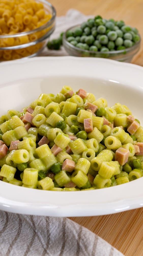 Pasta piselli e prosciutto - Ricetta Fatto in casa da Benedetta
