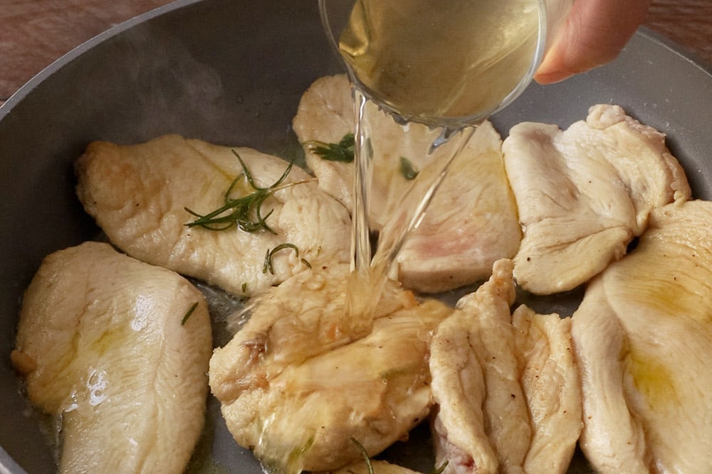 Petto di pollo in padella - Ricetta Fatto in casa da Benedetta