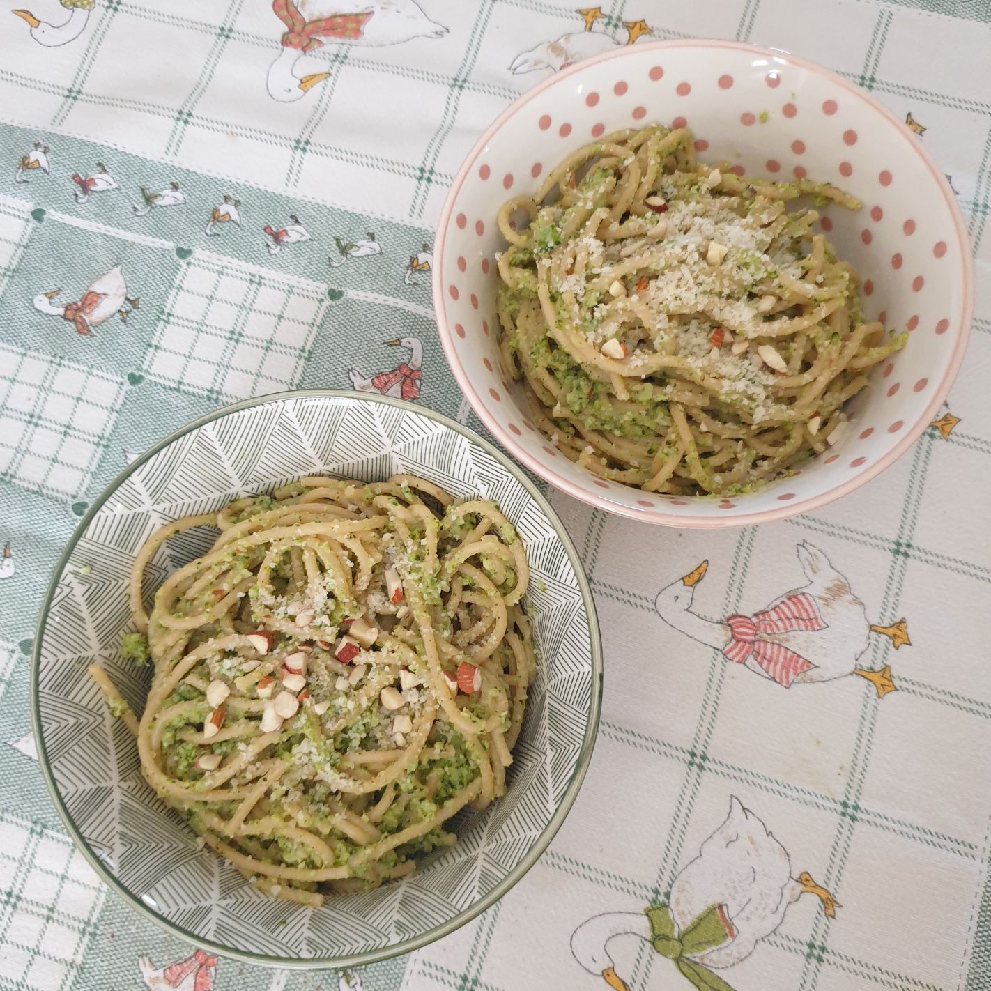 Pasta con crema di broccoli e mandorle - Ricetta Fatto in casa da Benedetta